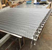 China 110V/220V Stainless Steel Slat Chain Wire Mesh Conveyor Belt with 1.5-Year Warranty and Custom Width Options for sale