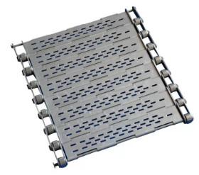 China Stainless Steel Punched Wire Mesh Conveyor Belt with Chain Plate & Baffle - Custom Sizes Available for Food Processing & Industrial Applications for sale