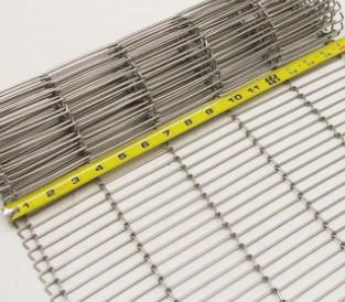 China Heat Resistant SS 304 Flat Flex Wire Mesh Belt with 70-85% Open Area for Baking Conveyor Systems for sale