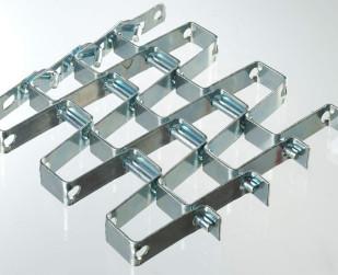 China Stainless Steel Wire Mesh Conveyor Belt for Food Processing - 304/316 Material, -40°F to 2100°F Temperature Range for sale