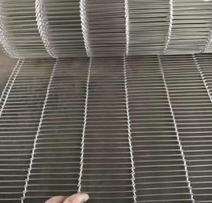 China Flat Flex Metal Food Processing Mesh Belt Wire Conveyor 1-3mm Wire Diameter 0.2-4m Width for sale