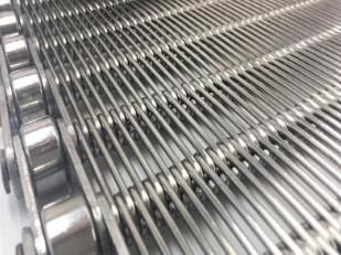 China 316l Flat Wire Mesh Belt Temperature Resistant Chain Wire Mesh for sale