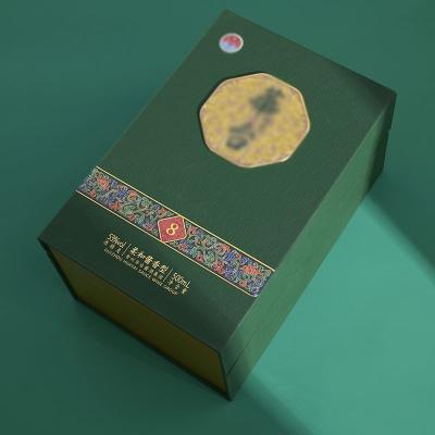 China Custom Embossed Luxury Wine Packaging Box Clamshell Magnetic Book FlipTop Box Wine Glass Gift Boxes for sale