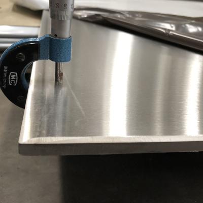 China Galvanized Steel Sheet 60g/m2 Zinc Coating 400-550N/mm2 Tensile Strength for sale