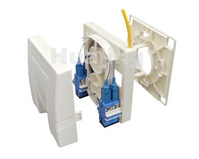 China Compact FTTH Optical Fiber Panel With 4 SC Adapter Interfaces for sale