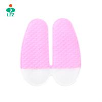 China 2 Finger Makeup Remover Pads for Daily Face Cleansing, Disposable Non-woven Gloves for Skincare for sale