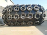 China Yokohama Marine Inflatable Fender 500x1000mm with Chain Tyre Net for Ship Protection for sale