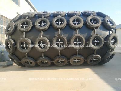China Yokohama Marine Inflatable Fender 500x1000mm with Chain Tyre Net for Ship Protection for sale