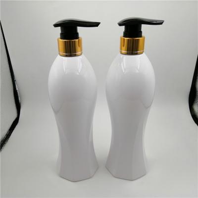 China Non spill 33/410 Plastic Dispenser Bottles With Pump , 500ml White Pump Bottle for sale