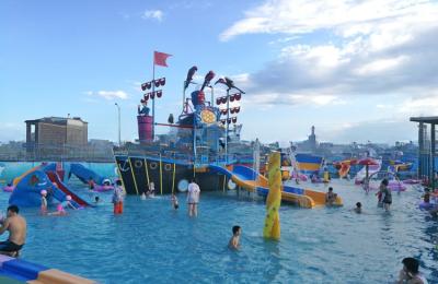 China Fiberglass Kids Commercial Water Play Equipment with Slides - 500kg Capacity, 12+ Year Lifespan for sale