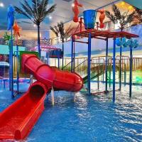 China Custom Fiberglass Water Slide for Indoor Parks - 500kg Capacity, 12+ Year Lifespan, Family Entertainment Equipment for sale