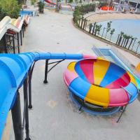 China Big Fiberglass Bowl Slide for Water Parks - 10m Height, 120 Guests/Hour Capacity, Customizable Dimensions for sale