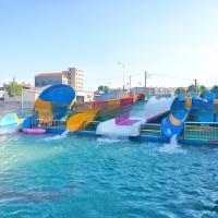 China Sturdy Summer Kids And Adults Amusement Park Water Slide Fade Resistance for sale