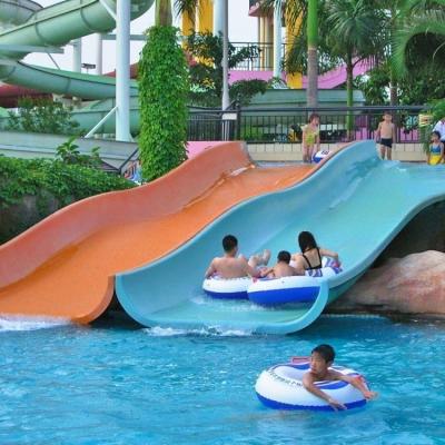 China Custom Family Raft Water Slide 4m Height 28m Length 500kg Capacity for Aqua Parks and Amusement Facilities for sale