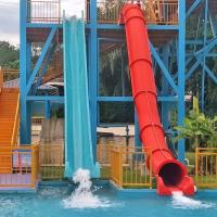 China Fiberglass Water Slide 120-180 Guests/Hr Capacity 30KW Power 4-8m Height for Amusement Parks for sale
