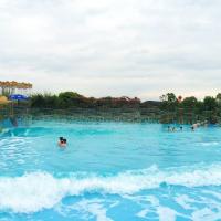 China Fiberglass Wave Pool Machine 45kW with 0.3-1.2m Wave Height for Water Park Design Customization for sale