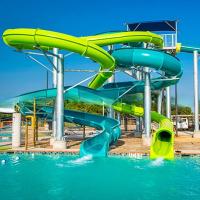 China Commercial Water Park Spiral Slide 8m Height 75m Length with 500kg Capacity for Amusement Parks for sale