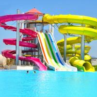 China Commercial Water Park Spiral Slide 8m Height 75m Length with 500kg Capacity for Amusement Parks for sale