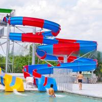 China Custom Spiral Fiberglass Water Slide 8m Height 120-180 Guests/Hour Capacity for Amusement Parks for sale