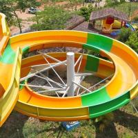 China Large Capacity Spiral Water Slide Raft - 95m Length, 500kg Load Capacity for Aqua Parks for sale