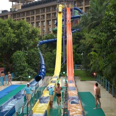 China Fiberglass Water Slide for Aqua Parks - 8m Height, 180 Guests/Hour Capacity, Customizable Design for sale