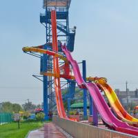 China Fiberglass Water Slide for Aqua Parks - 8m Height, 180 Guests/Hour Capacity, Customizable Design for sale