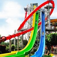 China Fiberglass High Speed Water Slide 8m Height 180 Guests/Hour Capacity with 500kg Load Capacity for sale