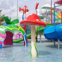 China Fiberglass Water Park Splash Pad Equipment with 500kg Capacity and 12+ Year Lifespan for Amusement Parks for sale