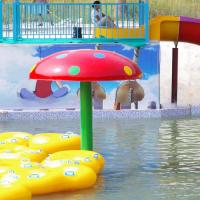 China Fiberglass Apple Water Park Playhouse for Children - 500kg Capacity, 12+ Year Lifespan for sale