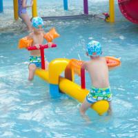 China Fiberglass Water Park Splash Pad Equipment 2700x2000mm with 500kg Capacity for Commercial Use for sale
