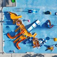 China Fantasy Water Park Pirate Ship Playground 18m x 16m with 7 Water Slides 11KW Power Weatherproof Design for sale