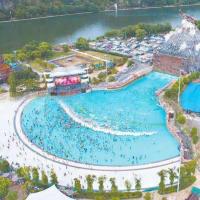 China Artificial Tsunami Wave Pool Machine 55KW with 2m Wave Height and 800-1000m² Coverage for Amusement Parks for sale