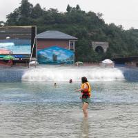 China LANCHAO ISO9001 Artificial Wave Pool Equipment 55KW Power 2m Wave Height for Water Parks for sale