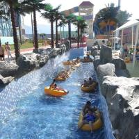 China Customized Lazy River with Waves Equipment for Water Parks - 30KW Power, 0.8m Depth, 100-400m Length for sale