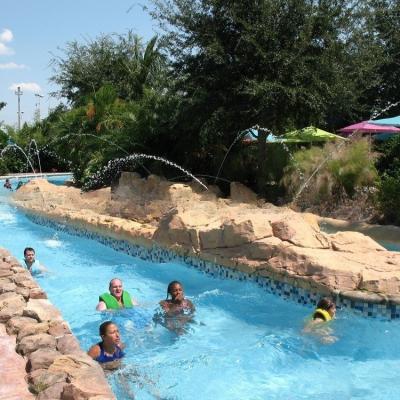 China Customizable Lazy River Water Park Equipment 30KW Power 0.8m Depth Fiberglass Construction for Outdoor Playgrounds for sale