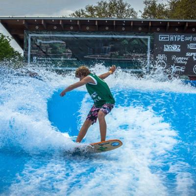 China Flowlife Surfing Pool Machine Water Park Equipment - 500kg Capacity, 12+ Year Lifespan, Custom Design for sale