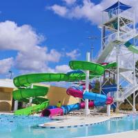 China Amusement Slide Park Swimming Pool Tube Fiberglass Closed Open Spiral Slide Customized for sale