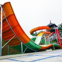 China Outdoor Use Fiberglass Water Slide with Combination Available and Color Customized for Amusement Parks for sale