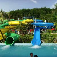 China Commercial Grade Water Park Slide with Rainbow Racer Design and Spiral Slide for Indoor/Outdoor Use for sale
