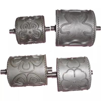 China Customized According To Drawing Steel Embossing Roller with Anti-corrosion Coating and Up To 5 Years Lifespan for Precision Embossing for sale