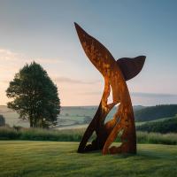 China Rust Whale Tail Garden Corten Steel Sculpture 280cm H Natural Rusted Finish for sale