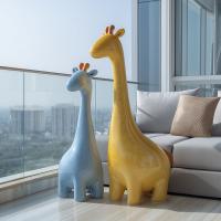 China Cartoon Giraffe Fiberglass Resin Sculpture 100cm H Painted Finish Indoor Ornament for sale