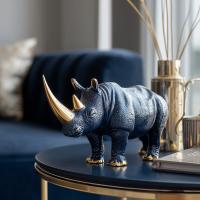 China Custom Resin Rhino Sculpture 40cm Indoor Decorative Ornament for Hotel Lobby for sale