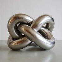 China Life Size 316L Stainless Steel Brushed Sculpture 120CM H Customizable Indoor Outdoor for sale