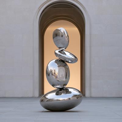 China Reflective Stainless Steel Pebble Sculpture for Public Art Installation for sale