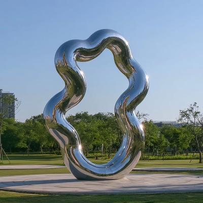 China Reflective Modern Stainless Steel Sculpture for Garden Landscape Decor for sale