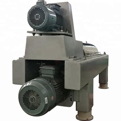 China Industrial Decanter Centrifuge Machine with 3200r/min Drum Speed and 2-5m³/h Capacity for Brewer Spent Grain Dewatering for sale