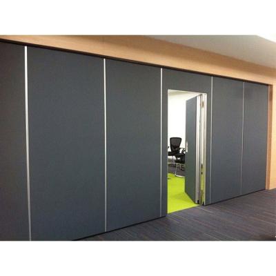 China Wooden Finish Movable Partition Wall 68mm-105mm Thickness with 52-56dB Sound Reduction for Office Spaces for sale
