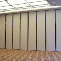 China Moveable Soundproof Acoustic Sliding Folding Partition 68-105mm Thickness 500kg Capacity For Exhibition Hall for sale