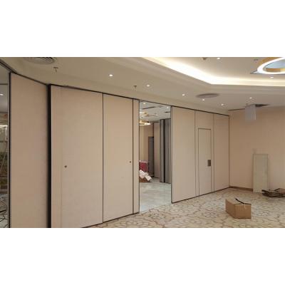 China AE Folding Partition Wall Systems - Up to 18m Height, 800N Sealing Force, Custom Sizes 68-105mm Thickness for sale